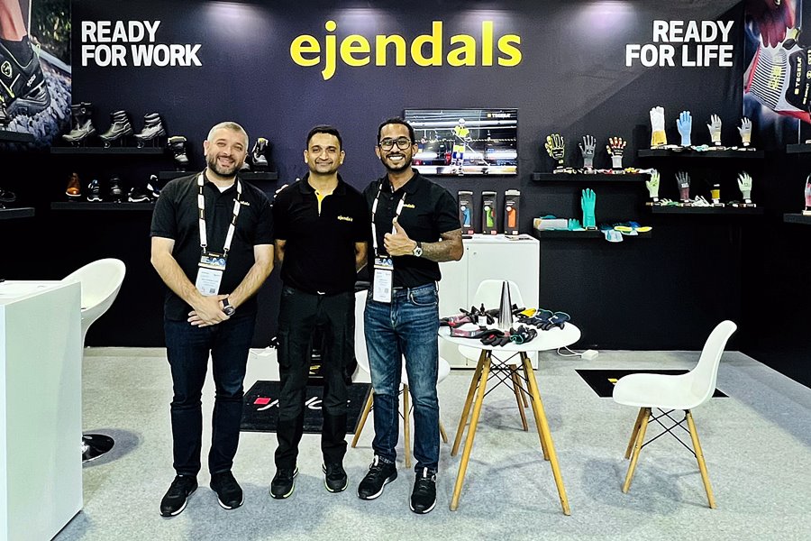 Why TEGERA Safety Gloves Are Essential for the Oil & Gas Industry in ...