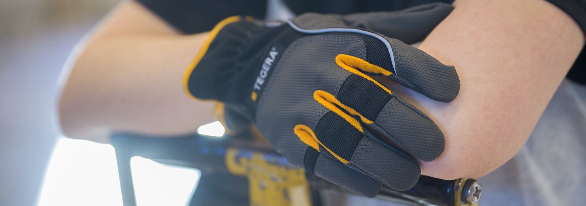The all-round safety glove, everybody's favorite