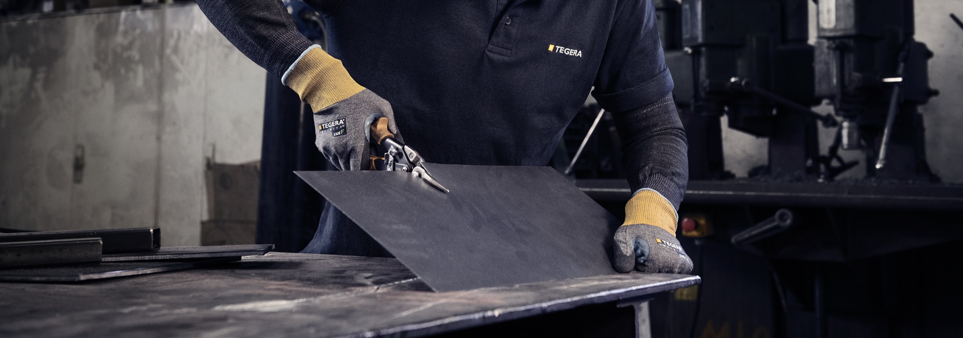 Cut protection gloves with high protection by TEGERA®